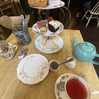 THE ENGLISH ROSE CAFE AND TEA SHOP - Updated June 2024 - 439 Photos ...