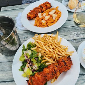 RESTAURANT YOTIS - 14 photos & 10 avis - 7255 Chemin de Chambly, Saint ...