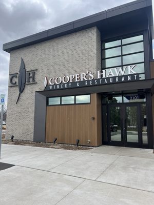 COOPER’S HAWK WINERY & RESTAURANT- LANSING, MI - Updated September 2025 ...