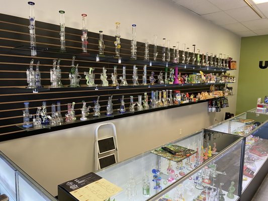 UPTOWN SMOKES - Updated December 2025 - 8624 Purdue Rd, Indianapolis ...