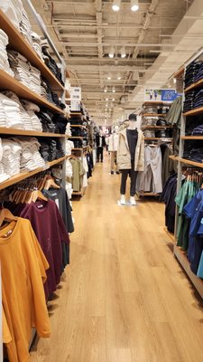 UNIQLO - Updated October 2025 - 26 Photos & 13 Reviews - 6600 CA-27 ...