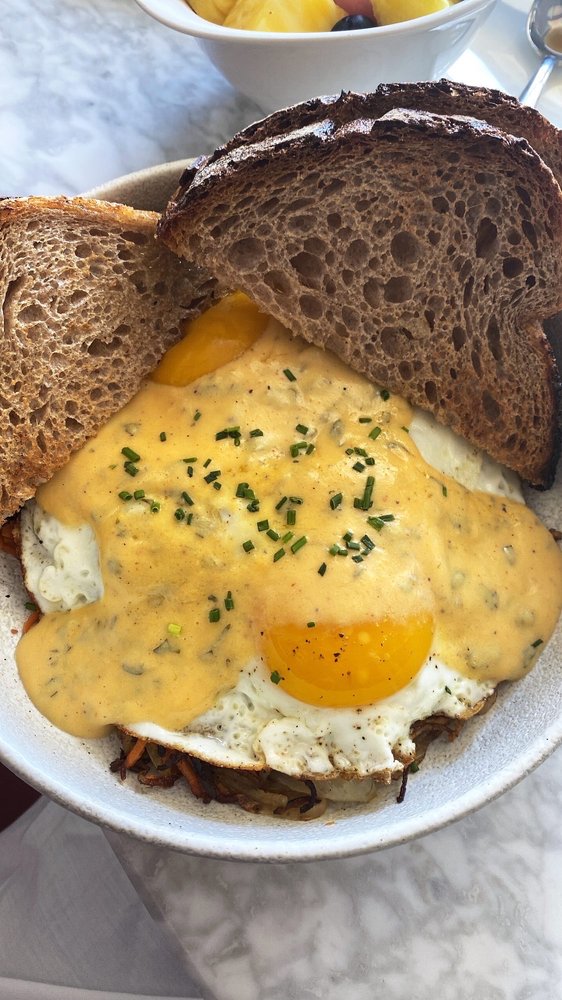 ROSE TOWN KITCHEN & BAR - 36 Photos & 16 Reviews 【99 Blackstone St ...