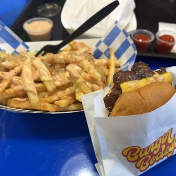 BURGER BODEGA - Updated January 2025 - 836 Photos & 457 Reviews - 4520 ...