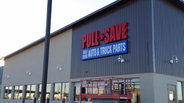 PULL N SAVE - GLENDALE - Updated December 2025 - 23 Photos & 40 Reviews ...
