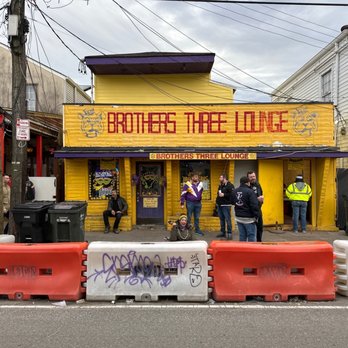 BROTHERS III LOUNGE - Updated January 2026 - 46 Photos & 56 Reviews ...