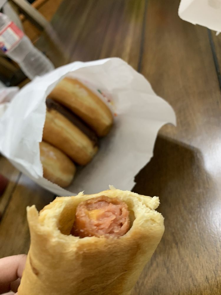 FRIENDLY DONUTS - Updated February 2025 - 33 Photos & 43 Reviews ...
