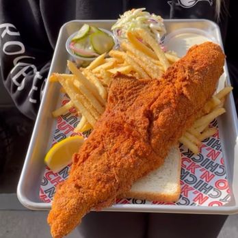 CHICK’N OUT - Updated December 2025 - 215 Photos & 100 Reviews - 37 ...