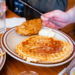 FAT’S FRIED CHICKEN & WAFFLES - Updated December 2025 - 1146 Photos ...