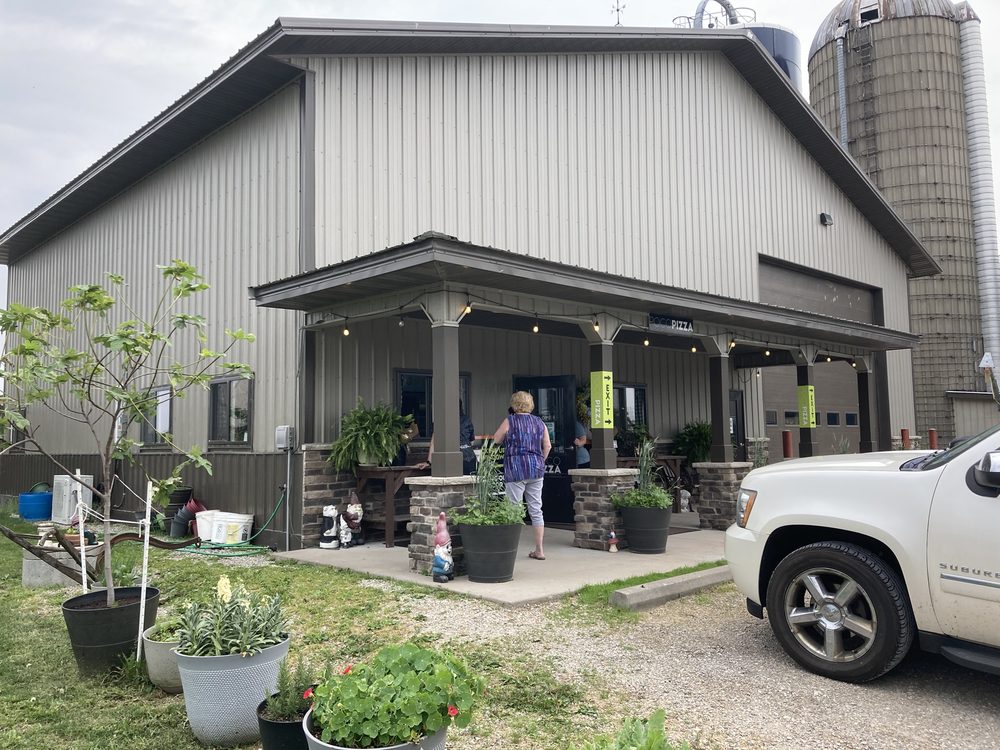 POCO PIZZA - Updated December 2025 - 26 Photos - N9017 Van Dyne Rd, Van ...