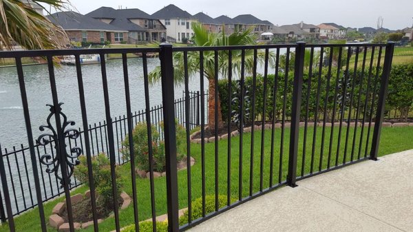 ALEX FENCE COMPANY: RESIDENTIAL GATE & FENCE INSTALLATION - Updated ...