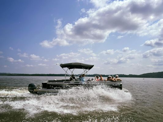 LONG LEVEL MARINA - Updated March 2026 - 68 Photos & 22 Reviews - 1809 ...