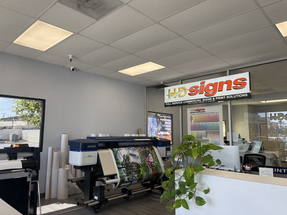 HD SIGNS - Updated December 2025 - 22 Photos - 17401 Beach Blvd ...