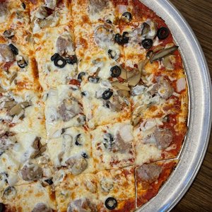 UNHINGED PIZZA - Updated June 2025 - 19 Reviews - 2408 9th St, Glencoe ...