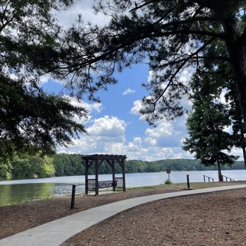 DRAKE FIELD - Updated December 2025 - 27 Photos - 151 Willowbend Rd ...