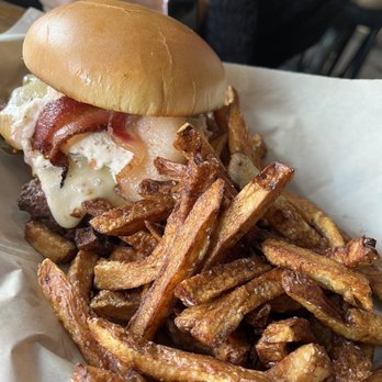 THE SPUD JR - Updated December 2025 - 40 Photos & 31 Reviews - 302 ...