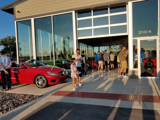 IRON GATE MOTOR CONDOS - Updated December 2025 - 53 Photos - 2228 Ferry ...