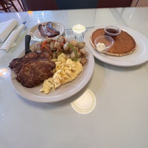 JT’S DINER - 358 Photos & 564 Reviews - 37011 Cook St, Palm Desert ...