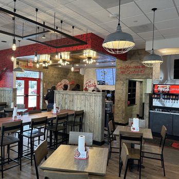 SLIM CHICKENS - Updated October 2025 - 18 Photos - 965 SE Alice's Rd ...