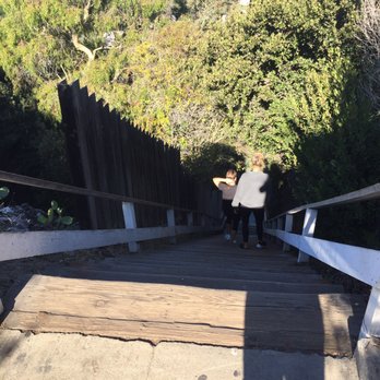 SANTA MONICA STAIRS - Updated January 2026 - 415 Photos & 413 Reviews ...