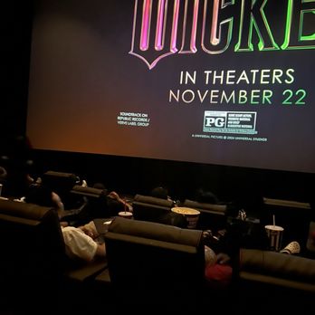 AMC DINE-IN TECH RIDGE 10 - Updated October 2025 - 86 Photos & 46 ...