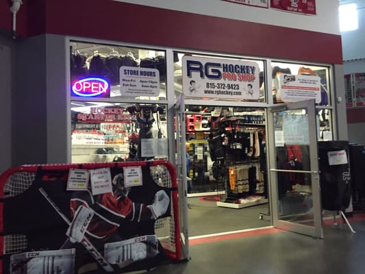 CANLAN SPORTS - ROMEOVILLE - Updated October 2025 - 12 Photos - 1581 W ...