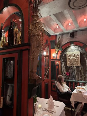 ISLE OF CAPRI - Updated May 2024 - 223 Photos & 304 Reviews - 1028 3rd ...