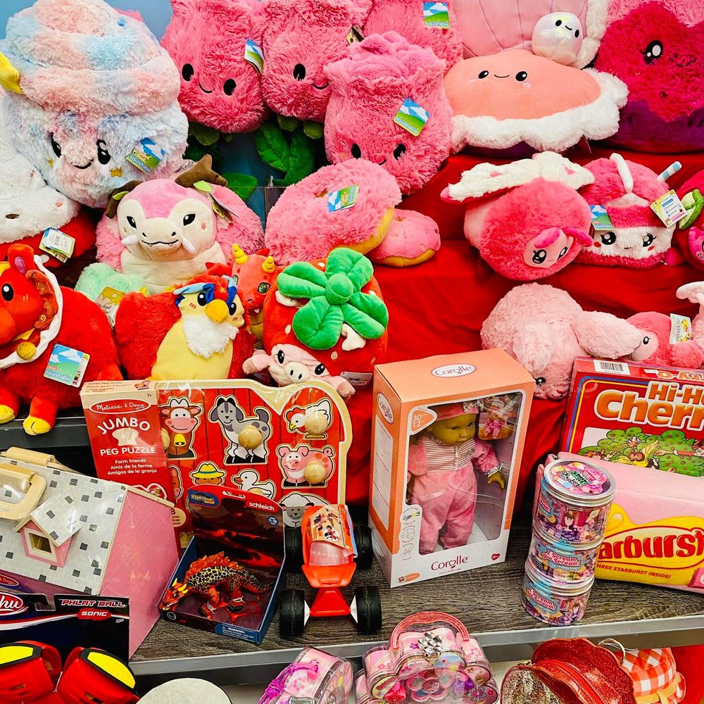 DOC TAYLOR’S TOY EMPORIUM - Updated August 2024 - 21 Photos - 8197 Main ...