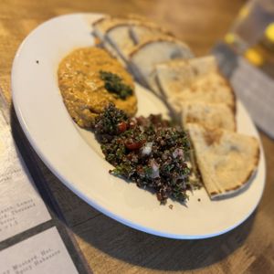 VEY’S PUB - Updated November 2025 - 16 Reviews - 3176 E State St ...