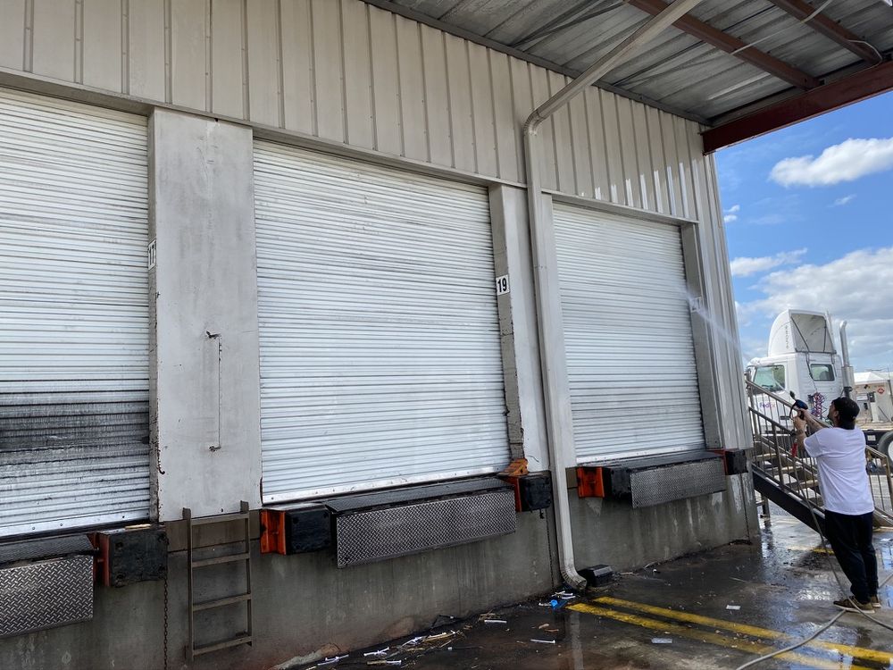 UNDER PRESSURE POWER WASHING - Updated March 2025 - 12 Photos - 3458 SW ...