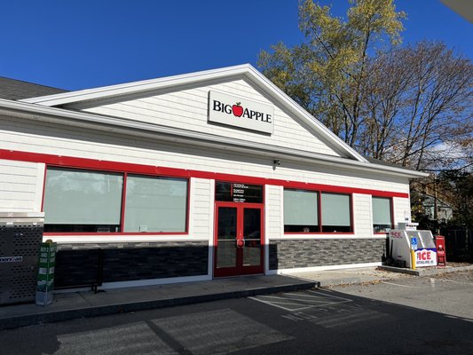 BIG APPLE STORE - Updated July 2025 - 42 Photos - 334 Cottage Rd, South Portland, Maine ...