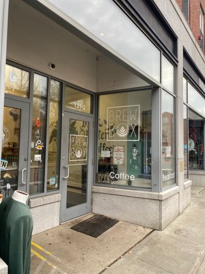 BREW BOX - Updated June 2025 - 132 Photos & 152 Reviews - 131-2 Essex ...