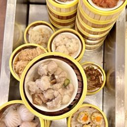 CANTON MANOR - Updated October 2025 - 962 Photos & 161 Reviews - 220-15 ...