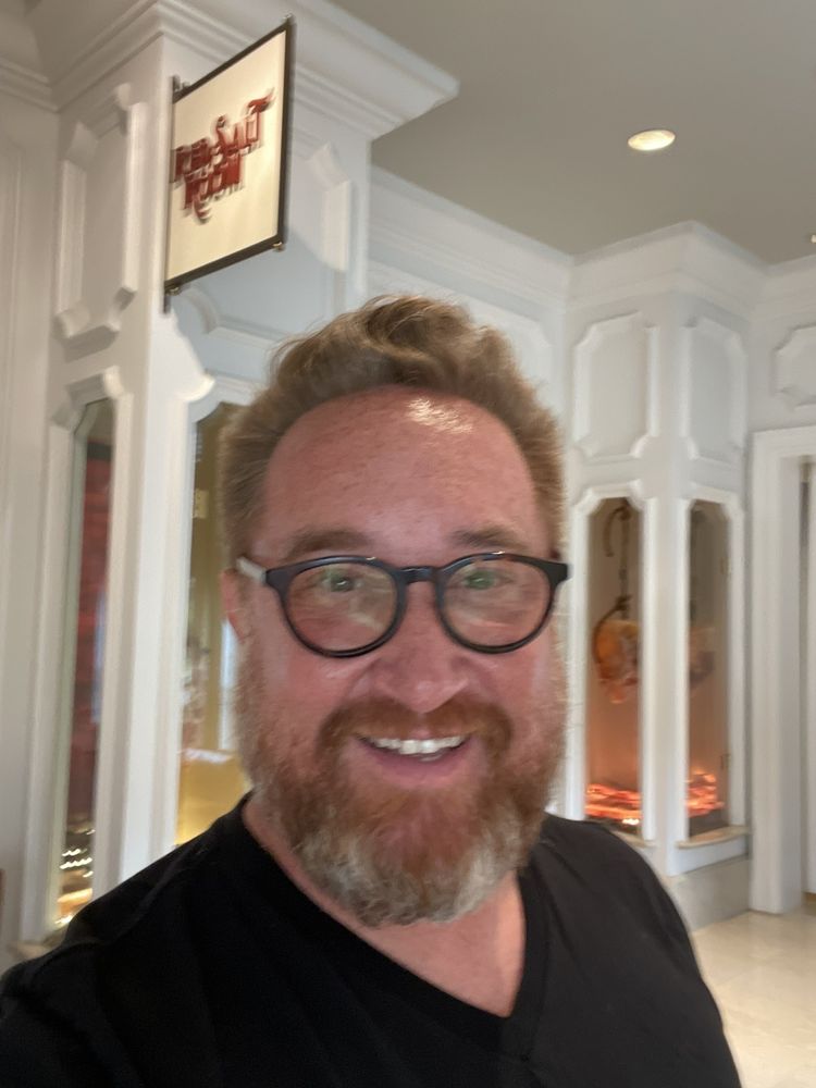 RED HOTS SUN LOUNGE& SPA - 17 Photos & 68 Reviews - 1512 Old Northern ...