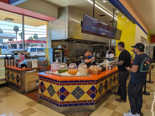 LA PLAZA MARKET - Updated May 2025 - 61 Photos & 15 Reviews - 901 ...