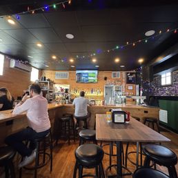 MOJOE’S BURGER JOINT - Updated November 2025 - 348 Photos - 521 Reviews ...