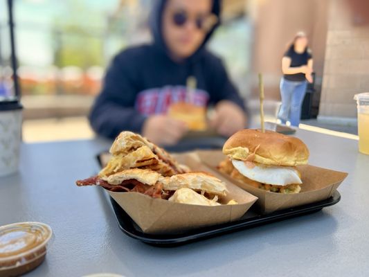 THE FLYING YOLK - VALENCIA - Updated November 2024 - 226 Photos & 201 ...