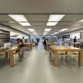 APPLE STATE STREET - Updated December 2025 - 62 Photos & 294 Reviews ...