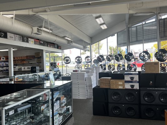 GM ELECTRONICS - Updated December 2025 - 106 Photos & 237 Reviews ...