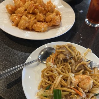 RED CHILLI HOUSE - Updated December 2025 - 48 Photos & 34 Reviews ...