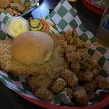 THE CADDY SHACK SPORTS BAR & GRILL - Updated January 2026 - 32 Photos ...