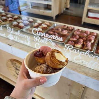 FLYING ROADRUNNER BAKERY - Updated November 2024 - 206 Photos & 66 ...