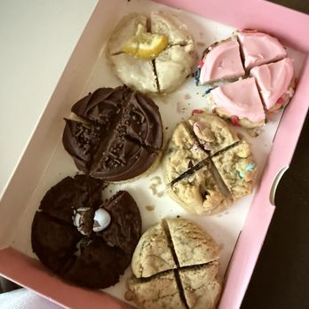 CRUMBL - SOUTH TAMPA - Updated December 2025 - 93 Photos & 26 Reviews - 1902A S Dale Mabry Hwy ...