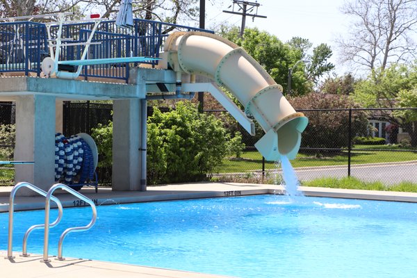 EAST END POOL - Updated August 2025 - 463 Schiller Ave, Elmhurst ...