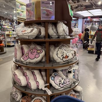 LINE FRIENDS - Updated December 2025 - 2120 Photos & 291 Reviews - 1515 ...