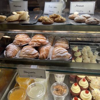 COSSETTA ALIMENTARI - Updated December 2024 - 1056 Photos & 1053 ...