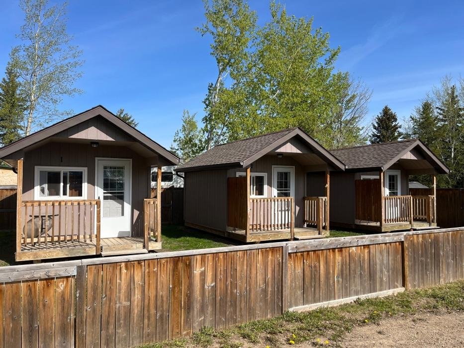 THE BUFFALO LAKE HOUSE - Updated July 2024 - 1606 Sakwasew Street ...