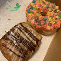 SLODOCO DONUTS - Updated June 2025 - 1555 Photos & 1346 Reviews - 793 E ...