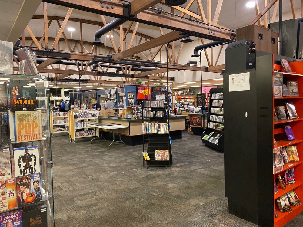 BOOKMANS ENTERTAINMENT EXCHANGE - Updated September 2024 - 142 Photos ...