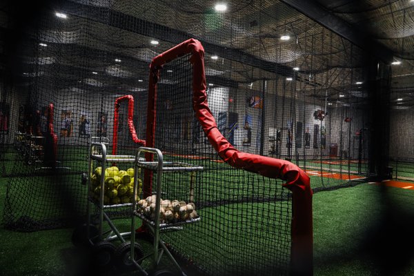 HITTER’S HOUSE - PHOENIX - Updated December 2025 - 7810 S Priest Dr ...