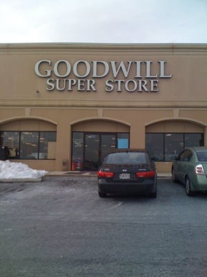 GOODWILL RETAIL STORE AND DONATION CENTER - Updated October 2025 - 16 ...
